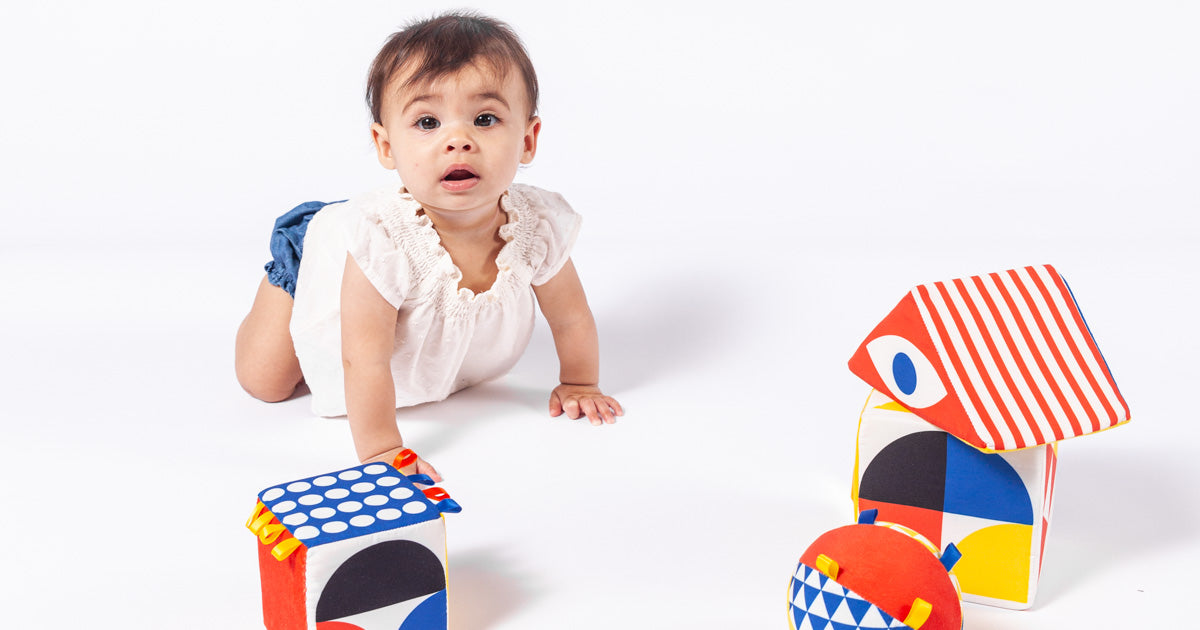 👶 Baby Crawling Milestones: How to Encourage and Support — Follies Playsets